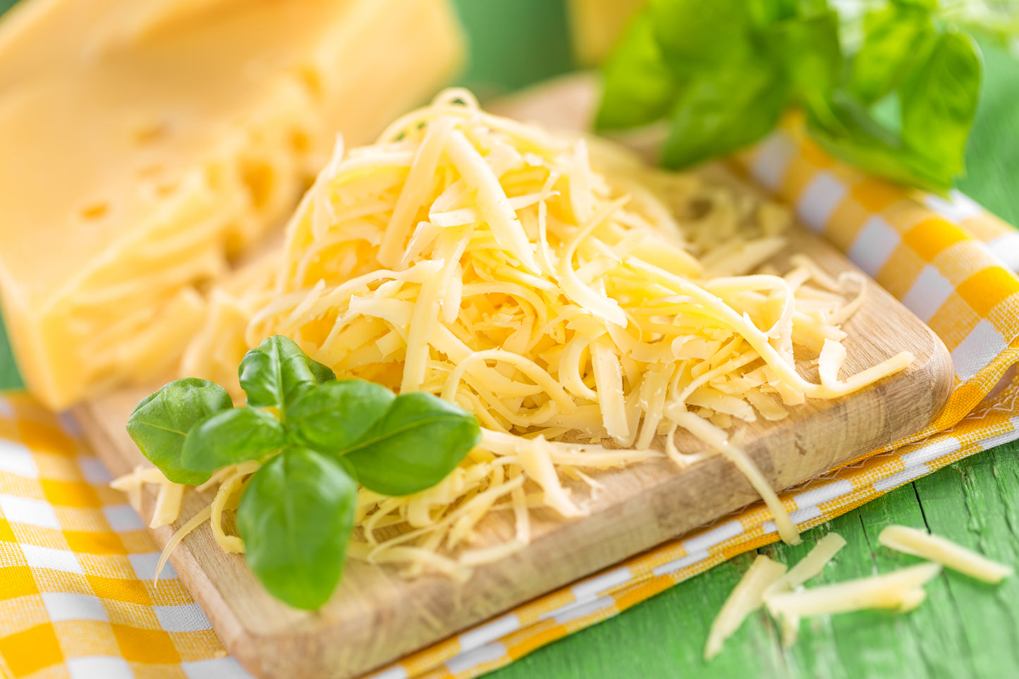 Grated Gruyere 1kg – The Trent Cheese Company
